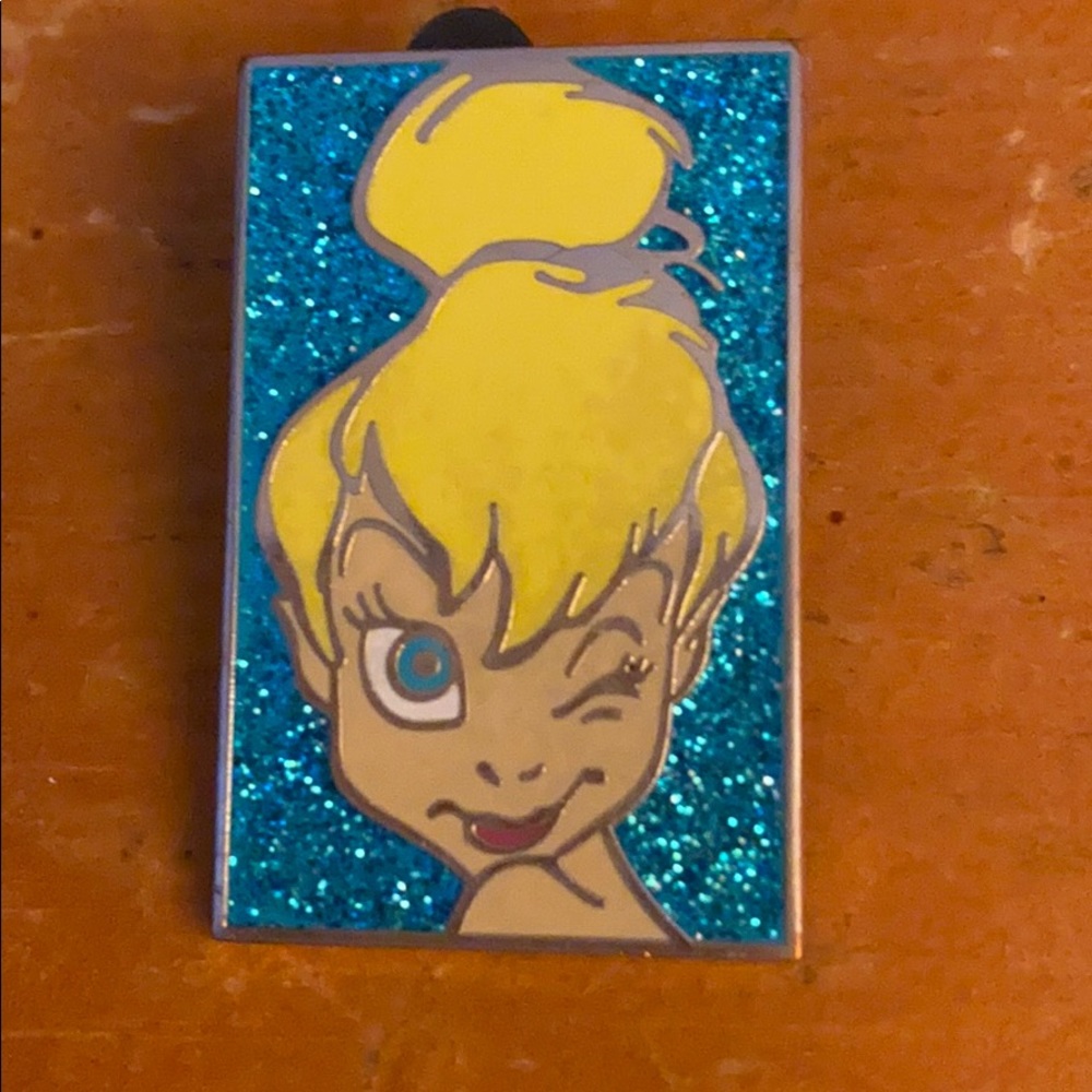Tinkerbell Pin Brooch Authentic From Disney - Gem